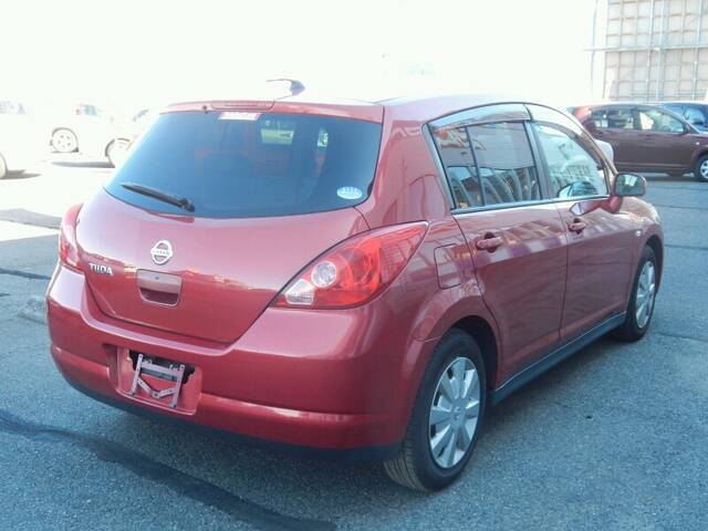2007 NISSAN TIIDA - Premium compact hatchback wine red color car ...