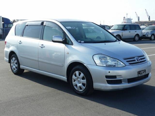 2003 TOYOTA IPSUM (PICNIC) - Comfortable 7 seater van! Low mileage ...