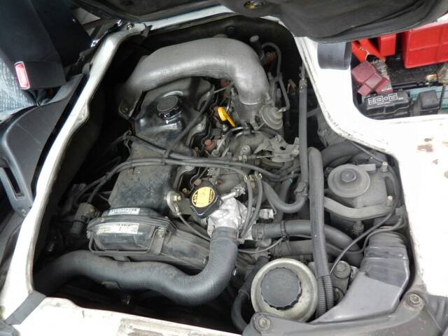 2003 TOYOTA HIACE COMMUTER - 5L diesel engine! Very good to use as a ...