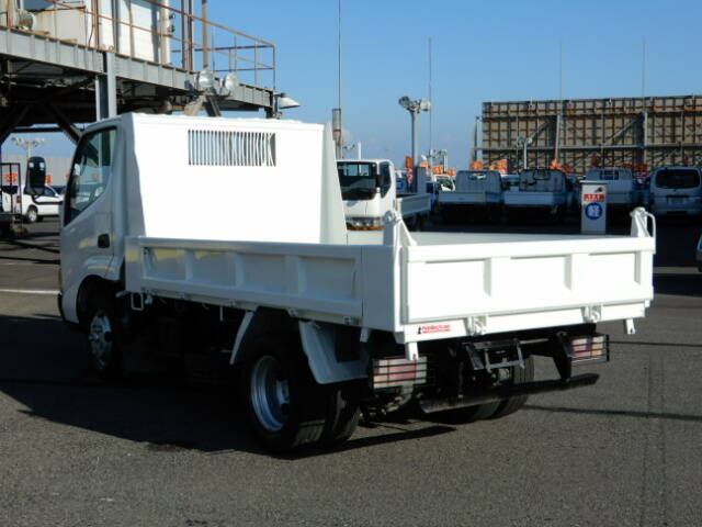 2004 TOYOTA DYNA - Powerful Diesel engine that makes you carry the ...