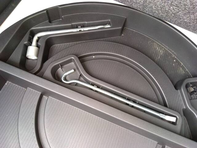 2008 MAZDA VERISA - Bluetooth audio.Smart key. | Ref No.0100032163 ...