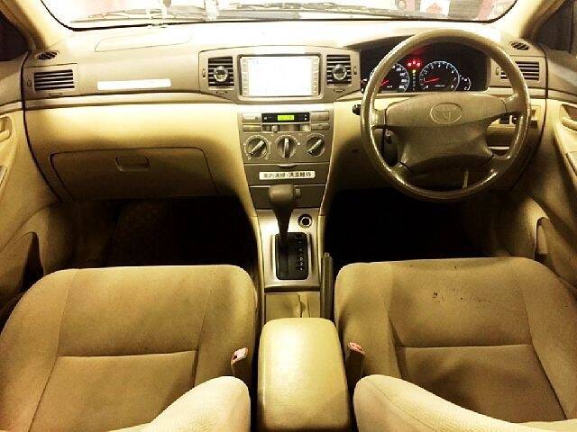 interior corolla 2004