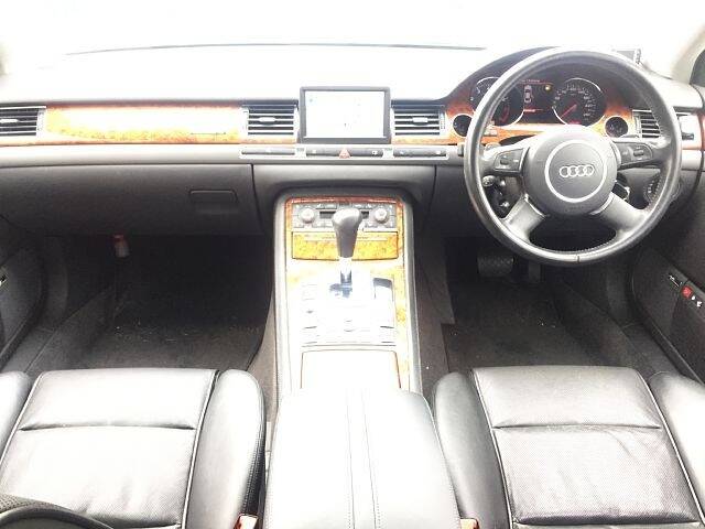 audi a8 2004 interior