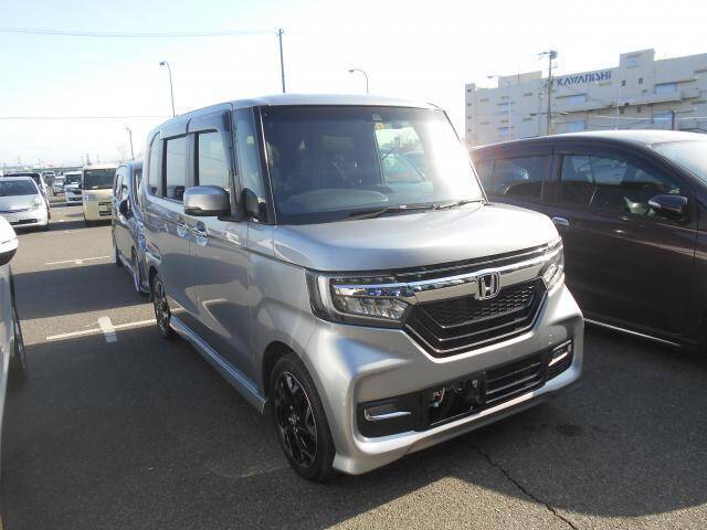 2018 HONDA N-BOX CUSTOM | Ref No.0120523040 | Used Cars for Sale | PicknBuy24.com