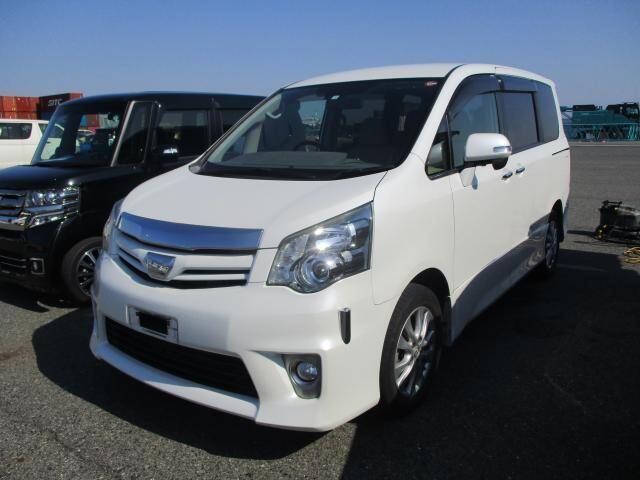 2012 TOYOTA NOAH | Ref No.0120537134 | Used Cars for Sale | PicknBuy24.com