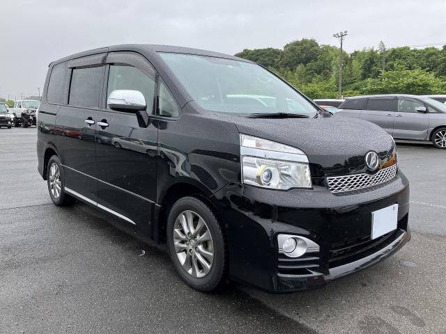 2014 TOYOTA VOXY | Ref No.0120765753 | Used Cars for Sale | PicknBuy24.com