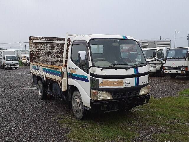 2004 HINO DUTRO | Ref No.0120817748 | Used Cars for Sale | PicknBuy24.com