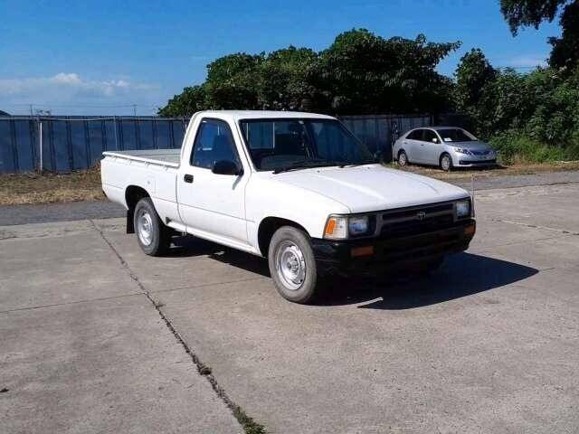 1993 TOYOTA HILUX | Ref No.0120827291 | Used Cars for Sale | PicknBuy24.com