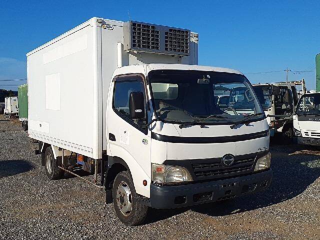 2007 HINO DUTRO | Ref No.0120833739 | Used Cars for Sale | PicknBuy24.com