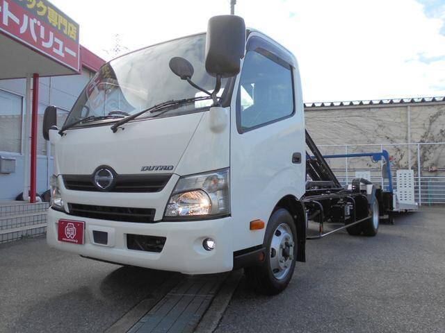 2018 HINO DUTRO | Ref No.0120895261 | Used Cars for Sale | PicknBuy24.com