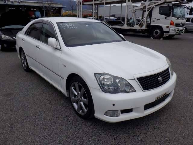 2007 TOYOTA CROWN | Ref No.0120907367 | Used Cars for Sale | PicknBuy24.com