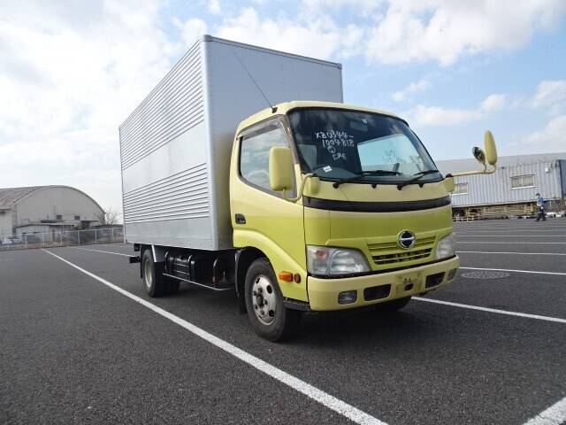 2010 HINO DUTRO | Ref No.0120915646 | Used Cars for Sale | PicknBuy24.com