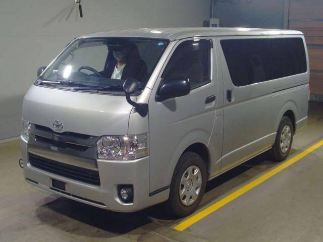 2018 TOYOTA REGIUS ACE VAN | Ref No.0120939305 | Used Cars for Sale ...