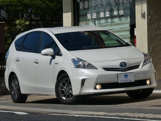 2014 TOYOTA PRIUS ALPHA | Ref No.0120945675 | Used Cars for Sale ...