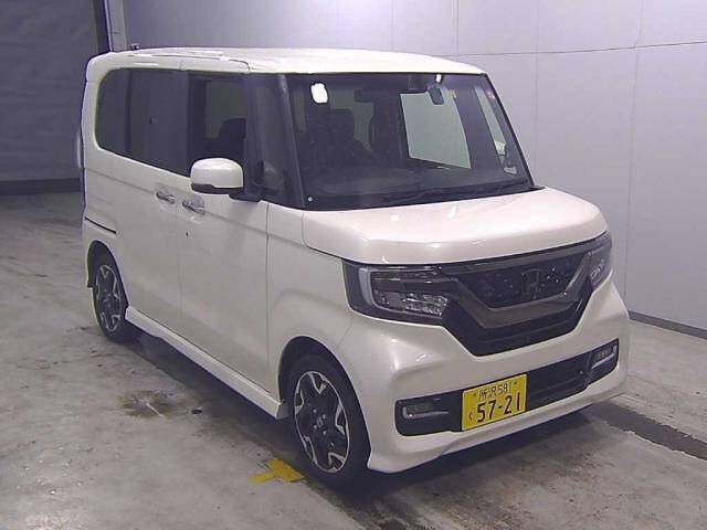 2018 HONDA N-BOX CUSTOM | Ref No.0121177379 | Used Cars for Sale | PicknBuy24.com